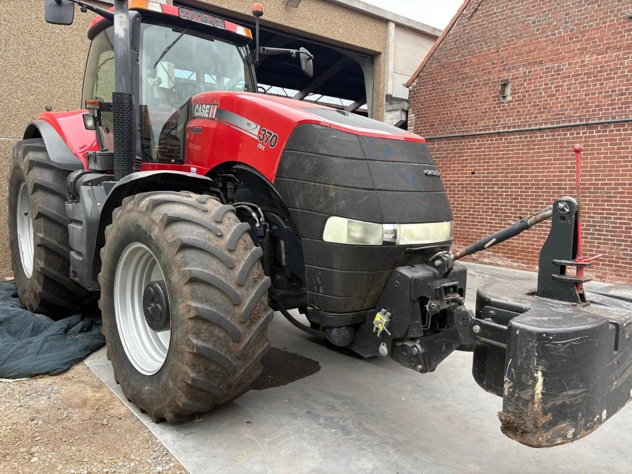 Buy Case IH CVX370 Magnum Tractor – Powerful 367 HP CVT Workhorse