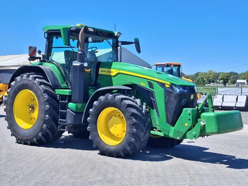 Buy John Deere 8R 340 Tractor – Powerful 374 HP Peak, 2021