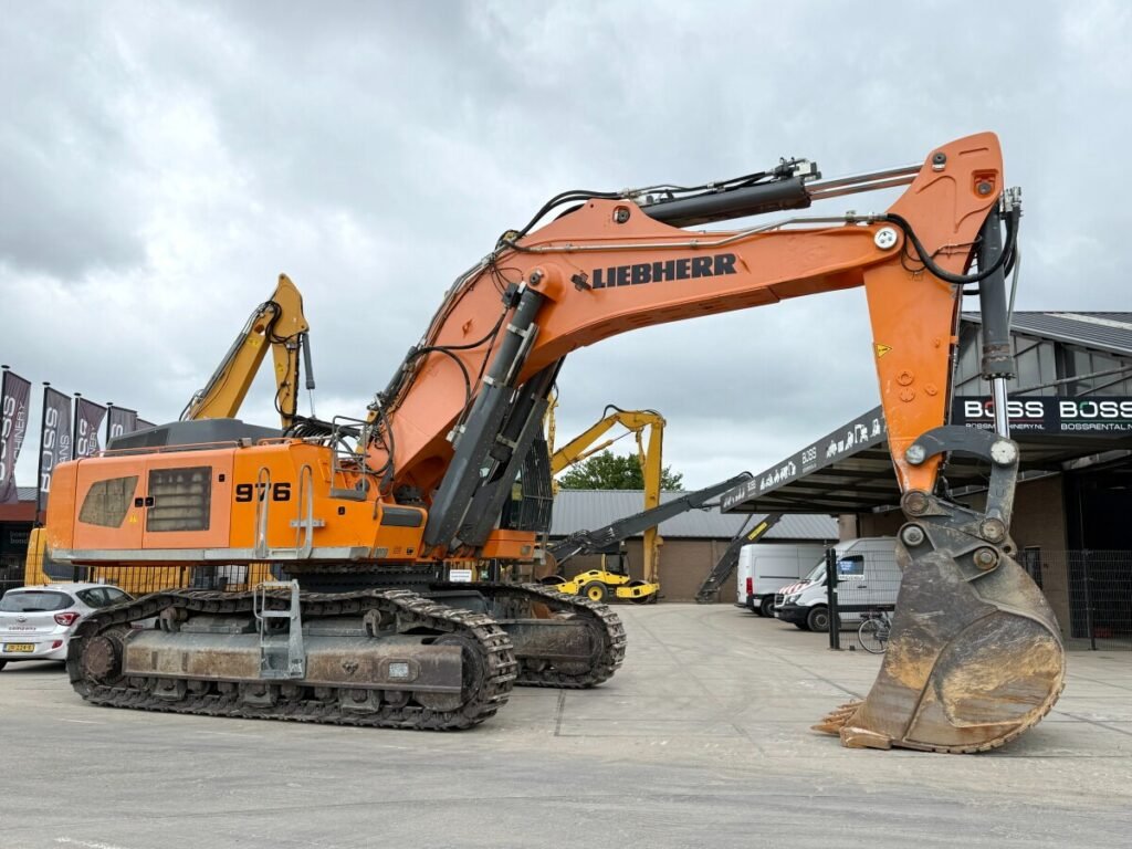 Top-Quality Liebherr R976 LCV Excavator for Sale – Powerful 400 kW Machine