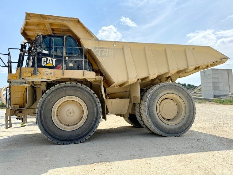 Buy Caterpillar 777G Dump Truck for Sale – Powerful 100-Ton Mining Hauler