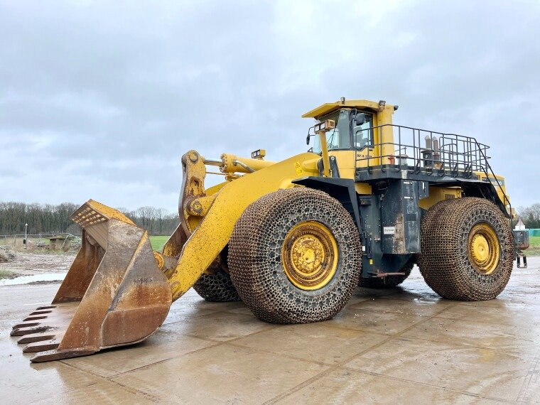 Buy Powerful Komatsu WA800-3E0 Wheel Loader for Sale | Heavy-Duty Mining