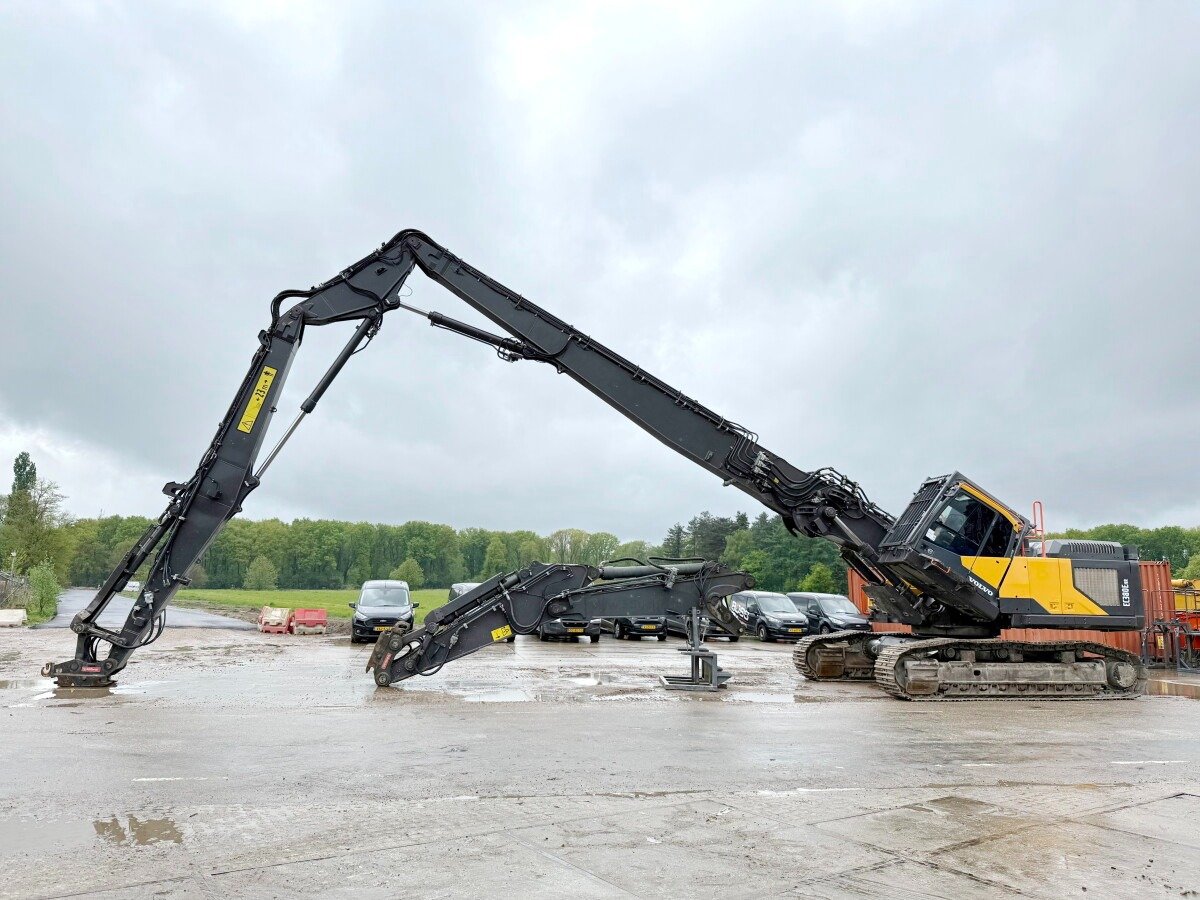 Volvo EC380E HR UHD Demolition Excavator – Powerful 24 m High-Reach ...