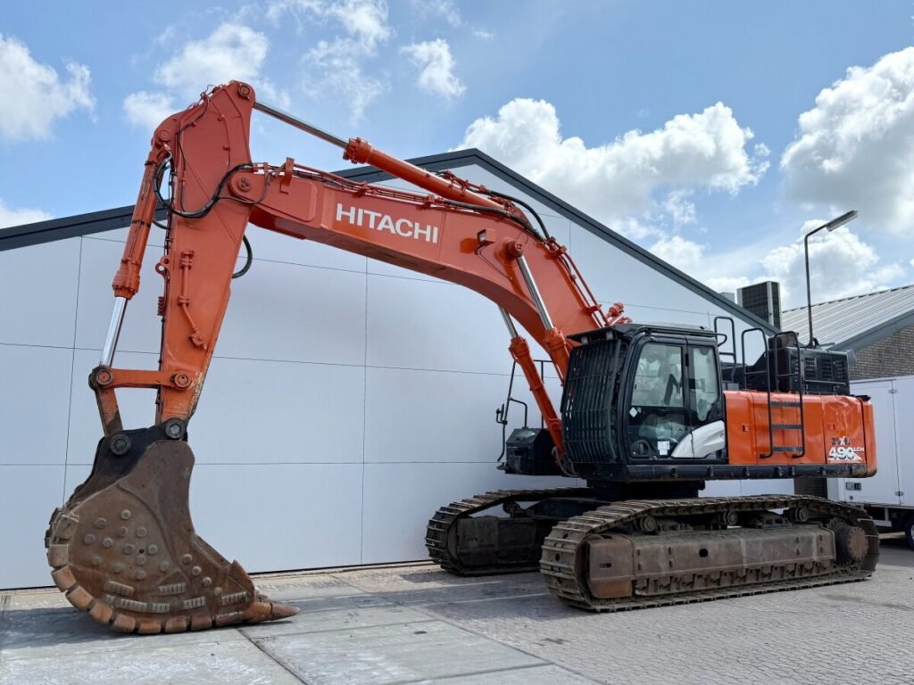 Hitachi ZX490LCH‑6 Excavator – Powerful 270 kW Heavy‑Duty 49 t Machine ...