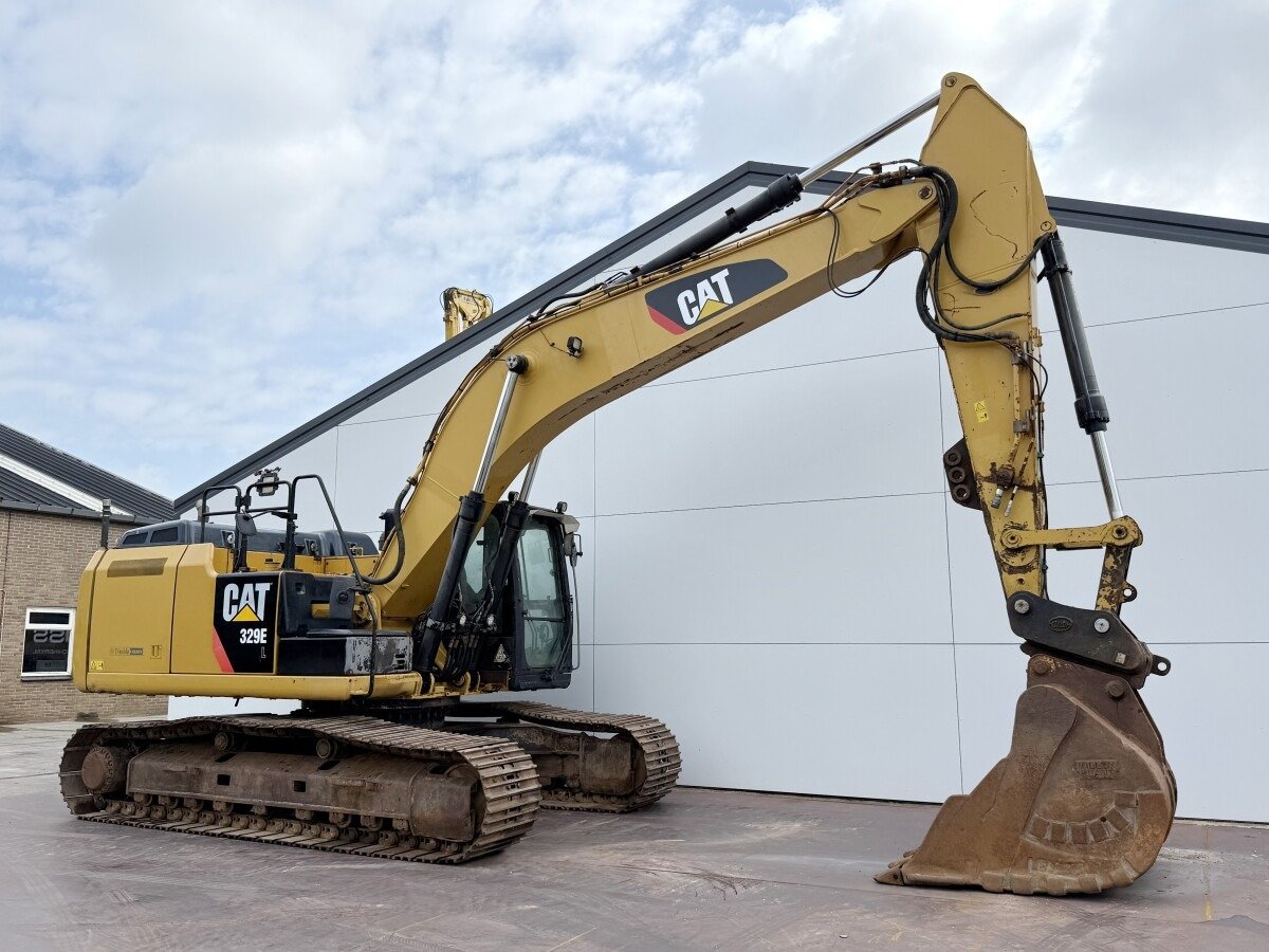Caterpillar 329EL Excavator – Powerful 173 kW, 31 t Class Machine